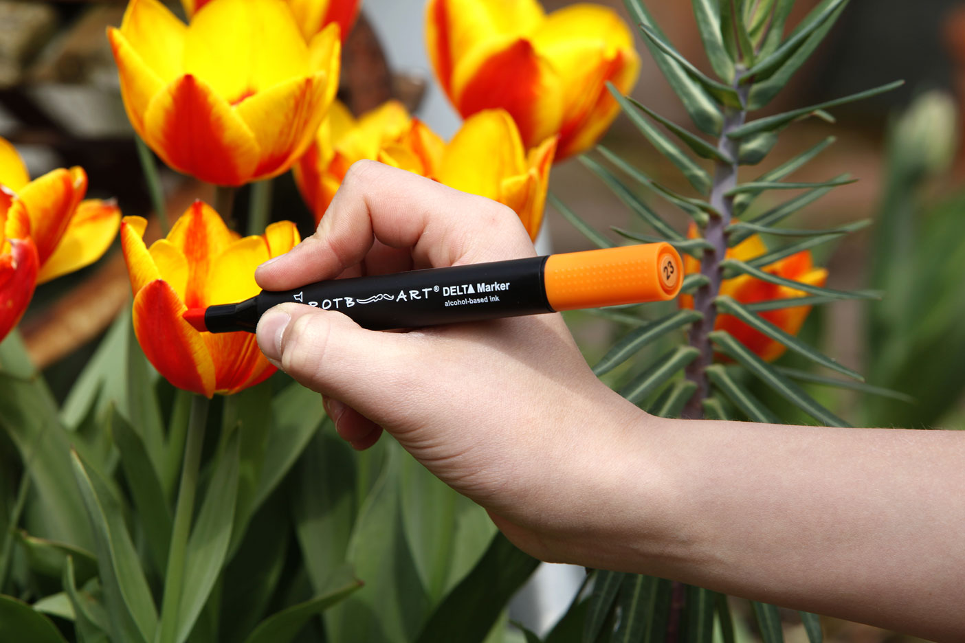 010 Deep Red - Toki/Delta Marker | Künstlerbedarf online kaufen